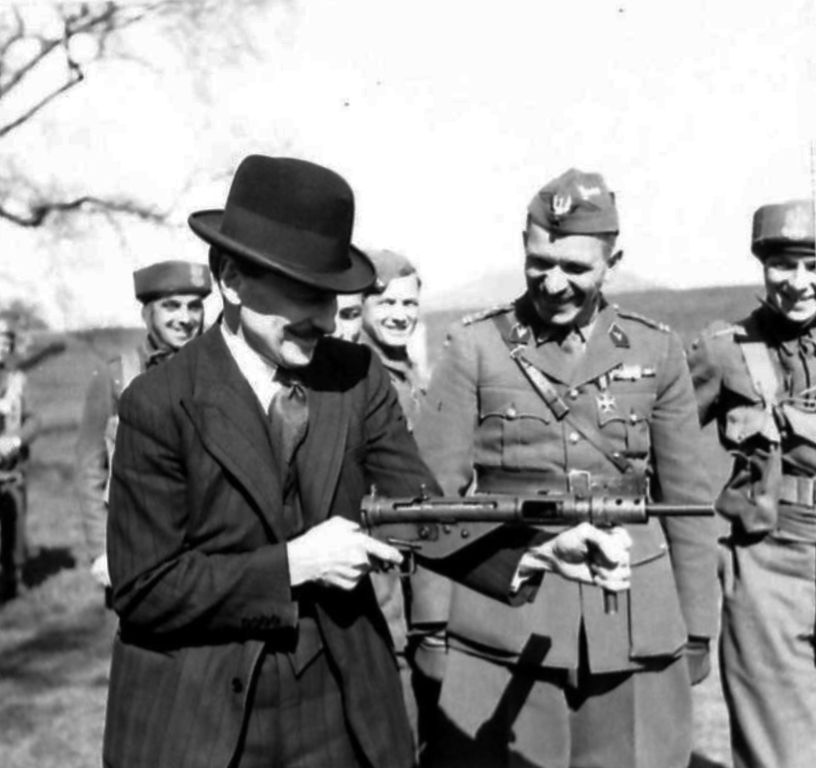 Clement Attlee’s Curious MkII STEN Front Grip – The Armourers Bench