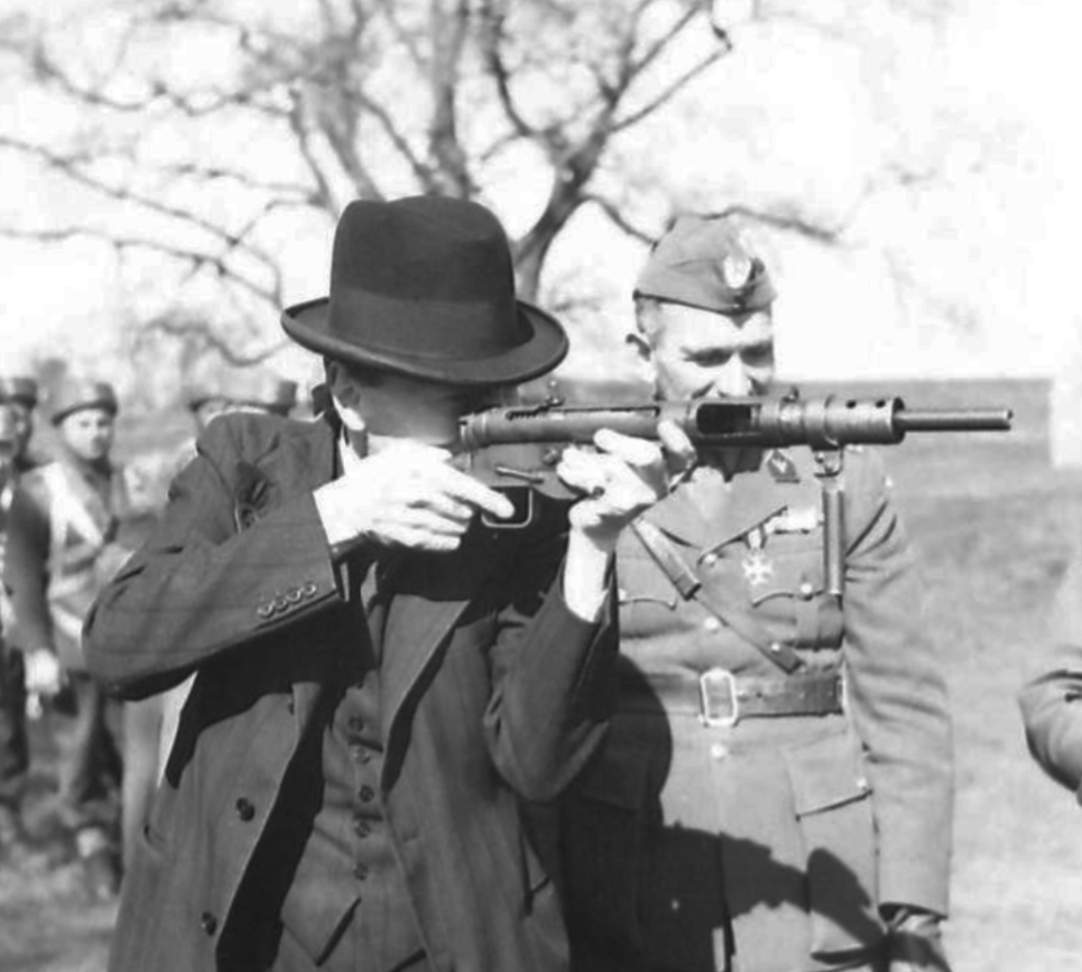 Clement Attlee’s Curious MkII STEN Front Grip – The Armourers Bench