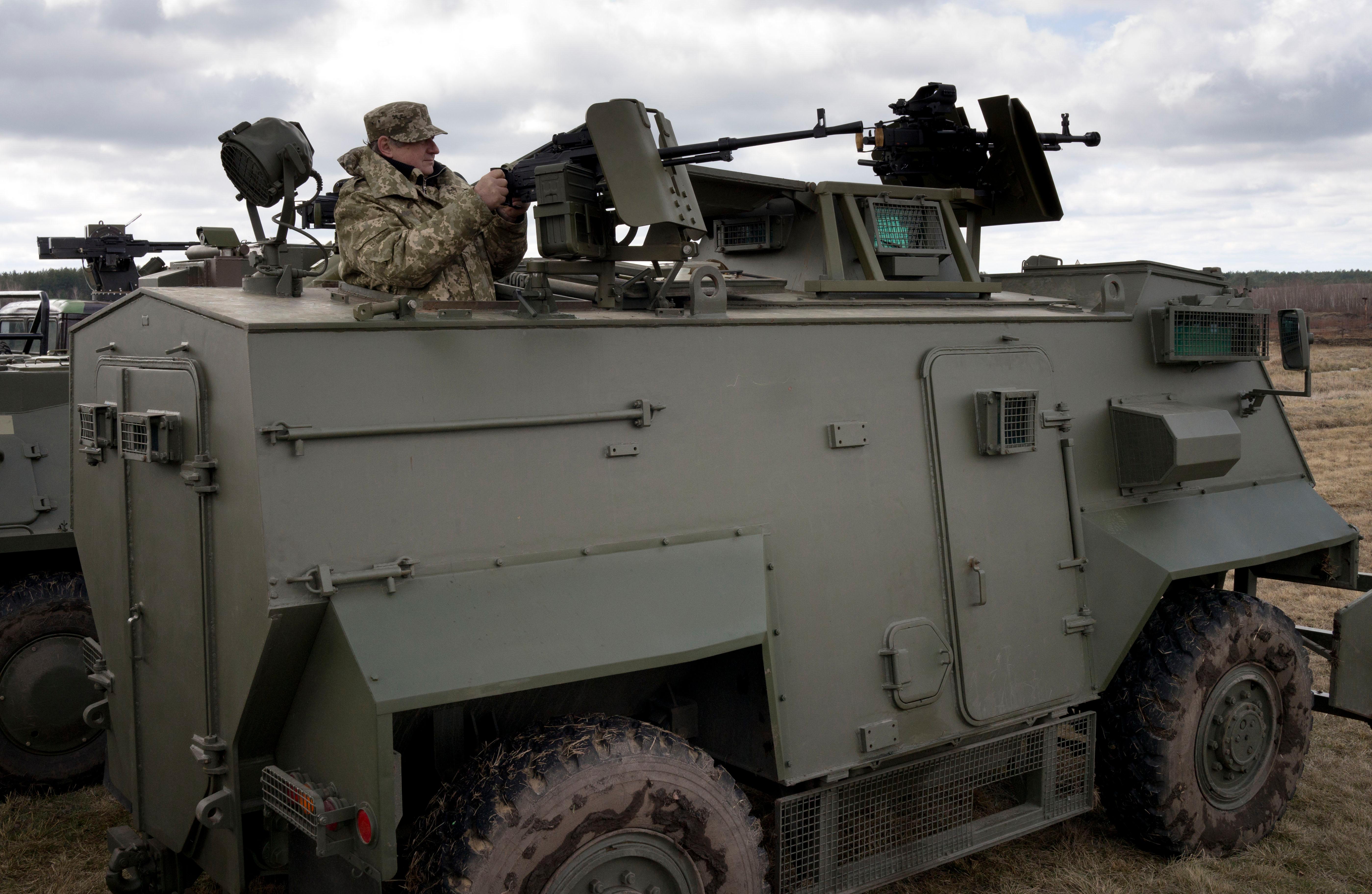 Saxon APCs in Ukraine – The Armourers Bench