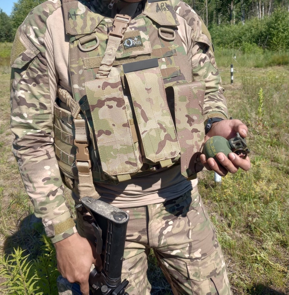 US & Canadian M67 Grenades In Ukraine – The Armourers Bench