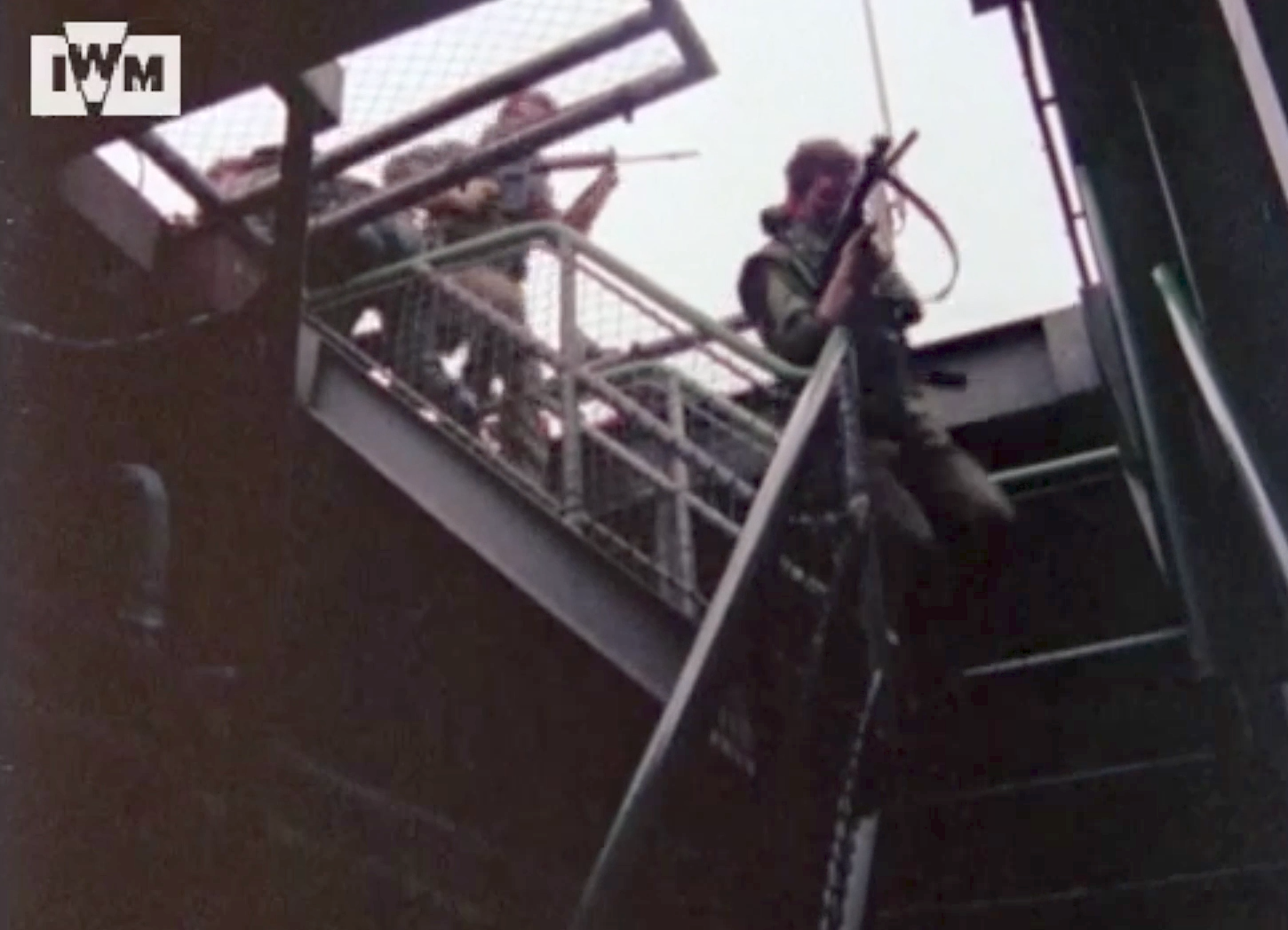 Special Boat Service [SBS] – Weapons Analysis – The Armourers Bench