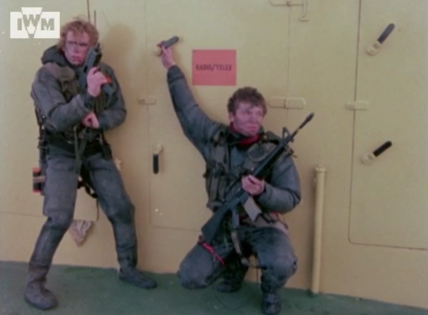 Special Boat Service [SBS] – Weapons Analysis – The Armourers Bench