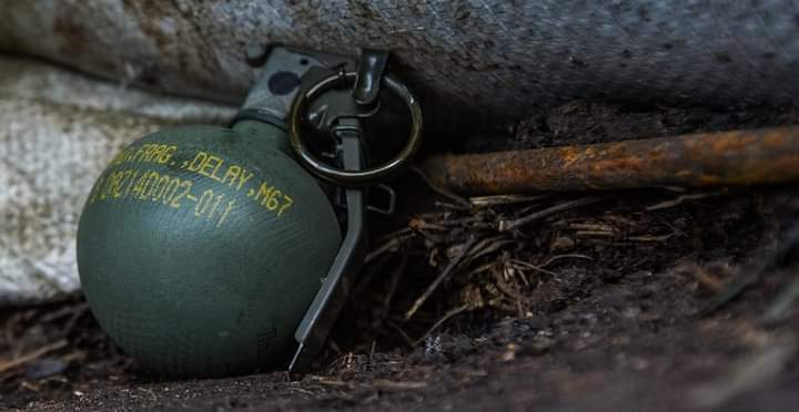 US & Canadian M67 Grenades In Ukraine – The Armourers Bench