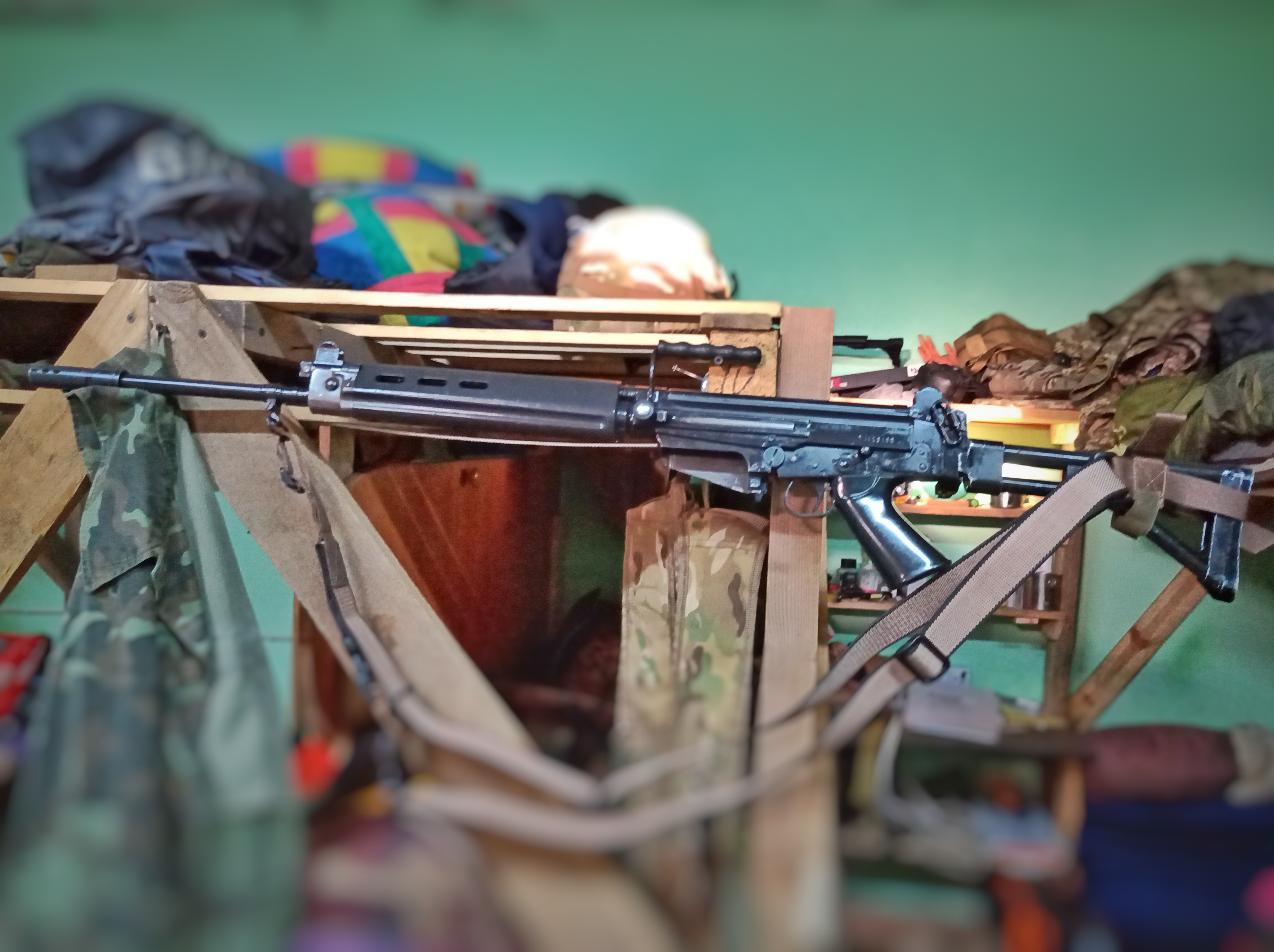 Right Arm of the Free World: FN FALs in Ukraine – The Armourers Bench