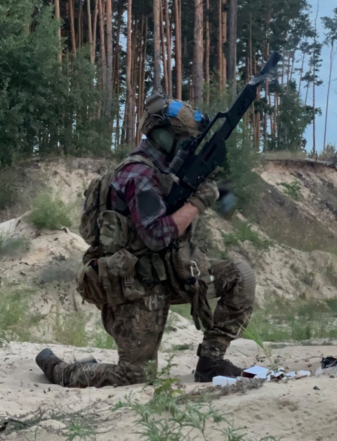 Rare Sightings of Heckler & Koch G36 & HK433s in Ukraine – The ...