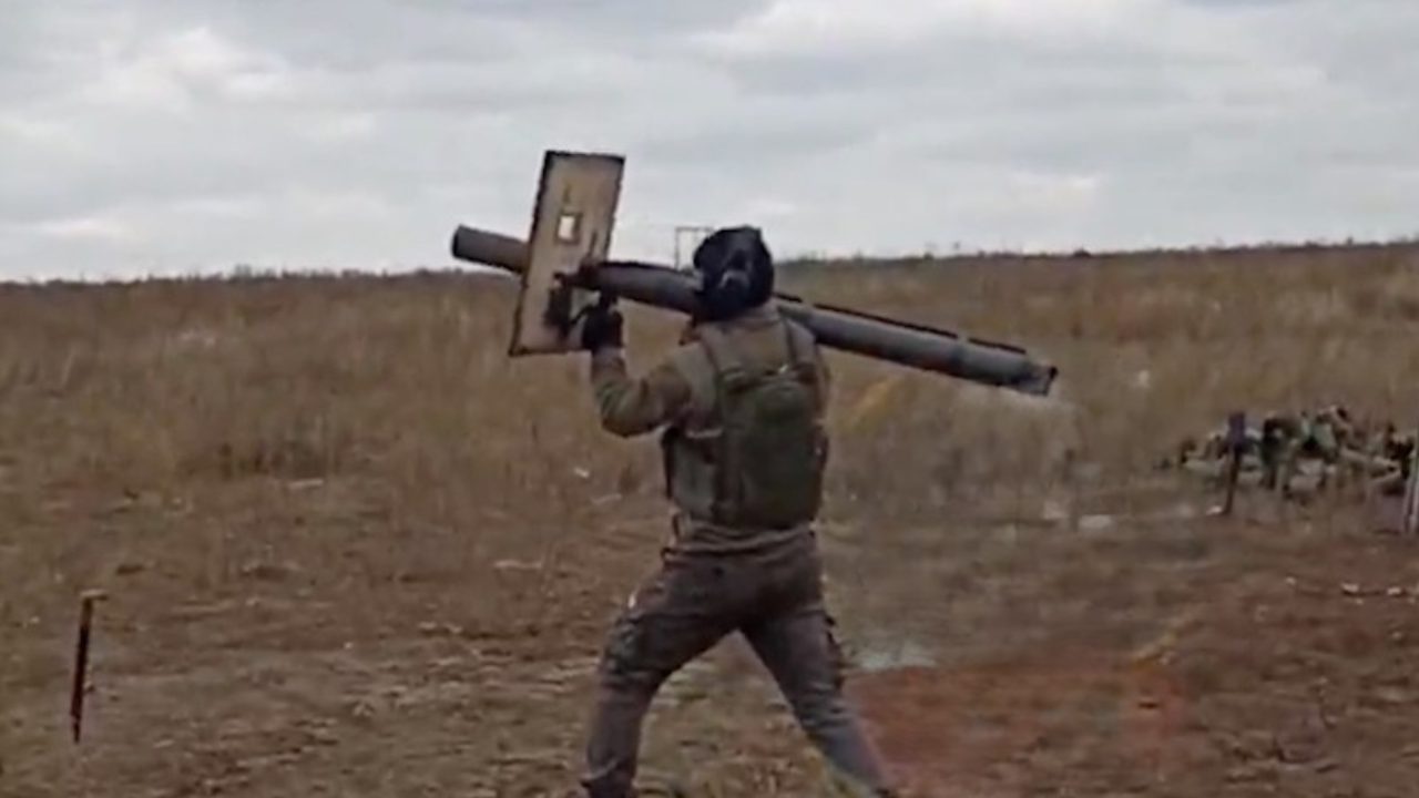 Improvised Shoulder-Fired S8 Rocket – The Armourers Bench